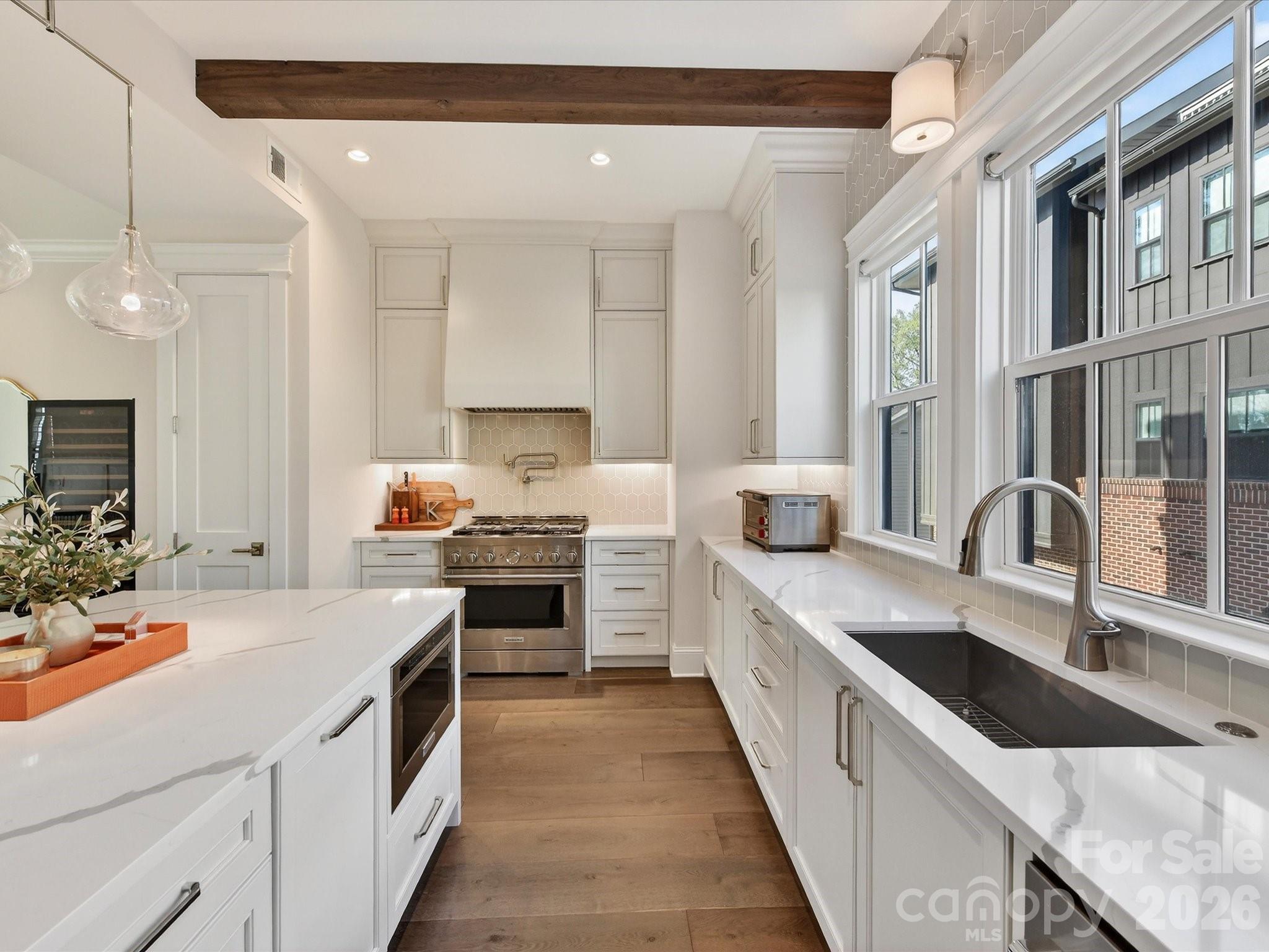 3074 Selwyn Avenue, Charlotte, NC - photo 10 of 39