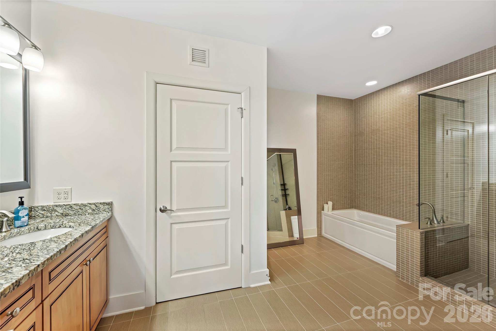 Photo 17 of 222 S Caldwell Street1501, Charlotte, NC