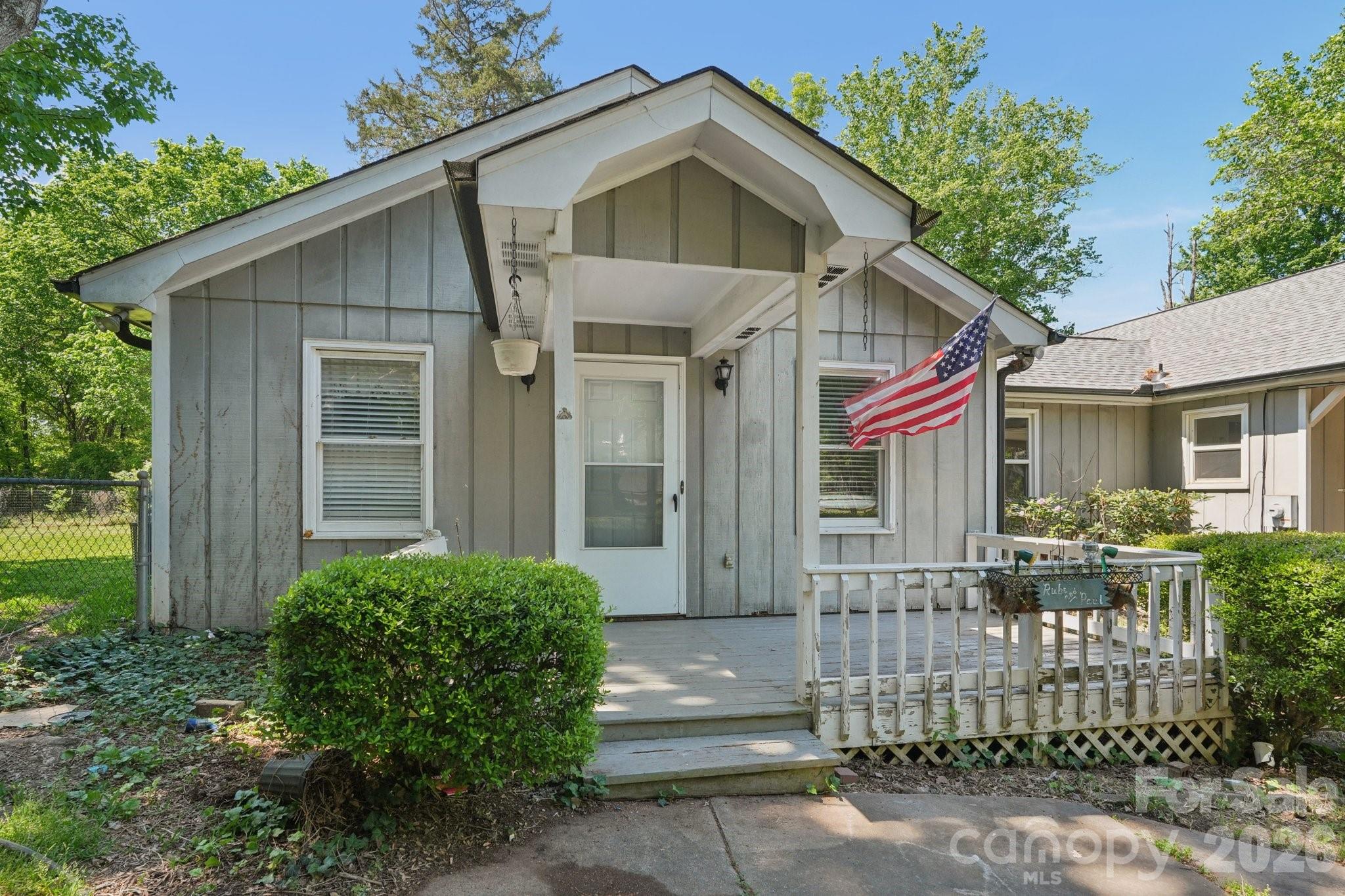 Photo 3 of 1011 Robin Lane, Rock Hill, SC
