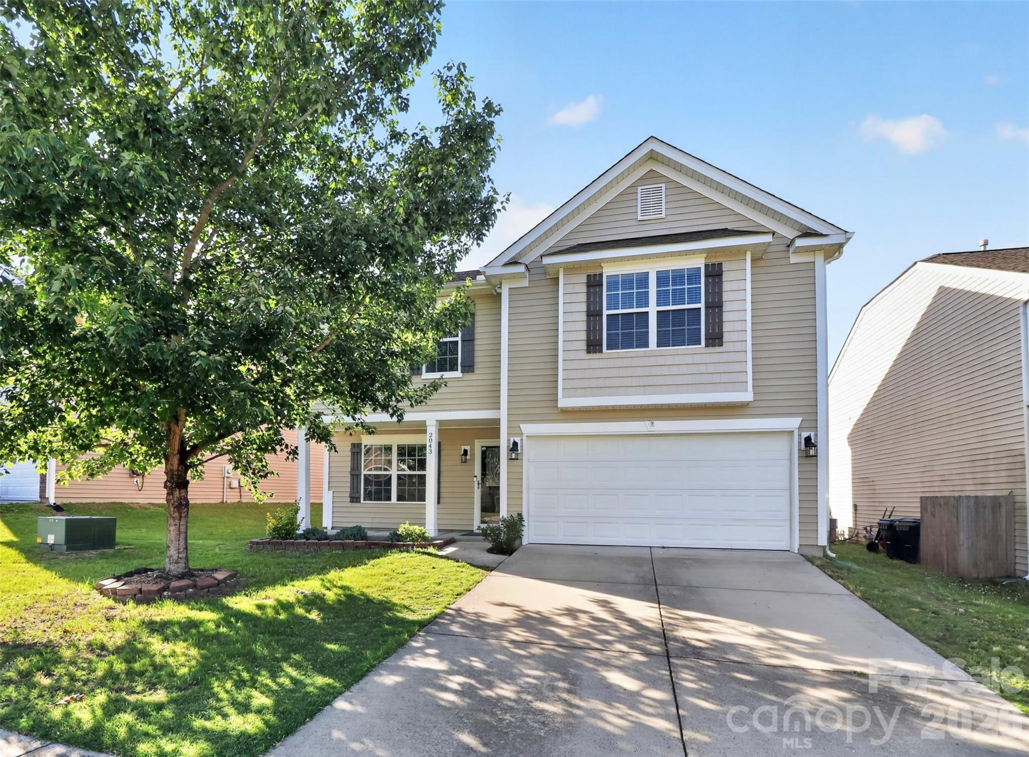 Home for sale at 2043 Grimley Lane, Fort Mill, SC — photo 1 of 37
