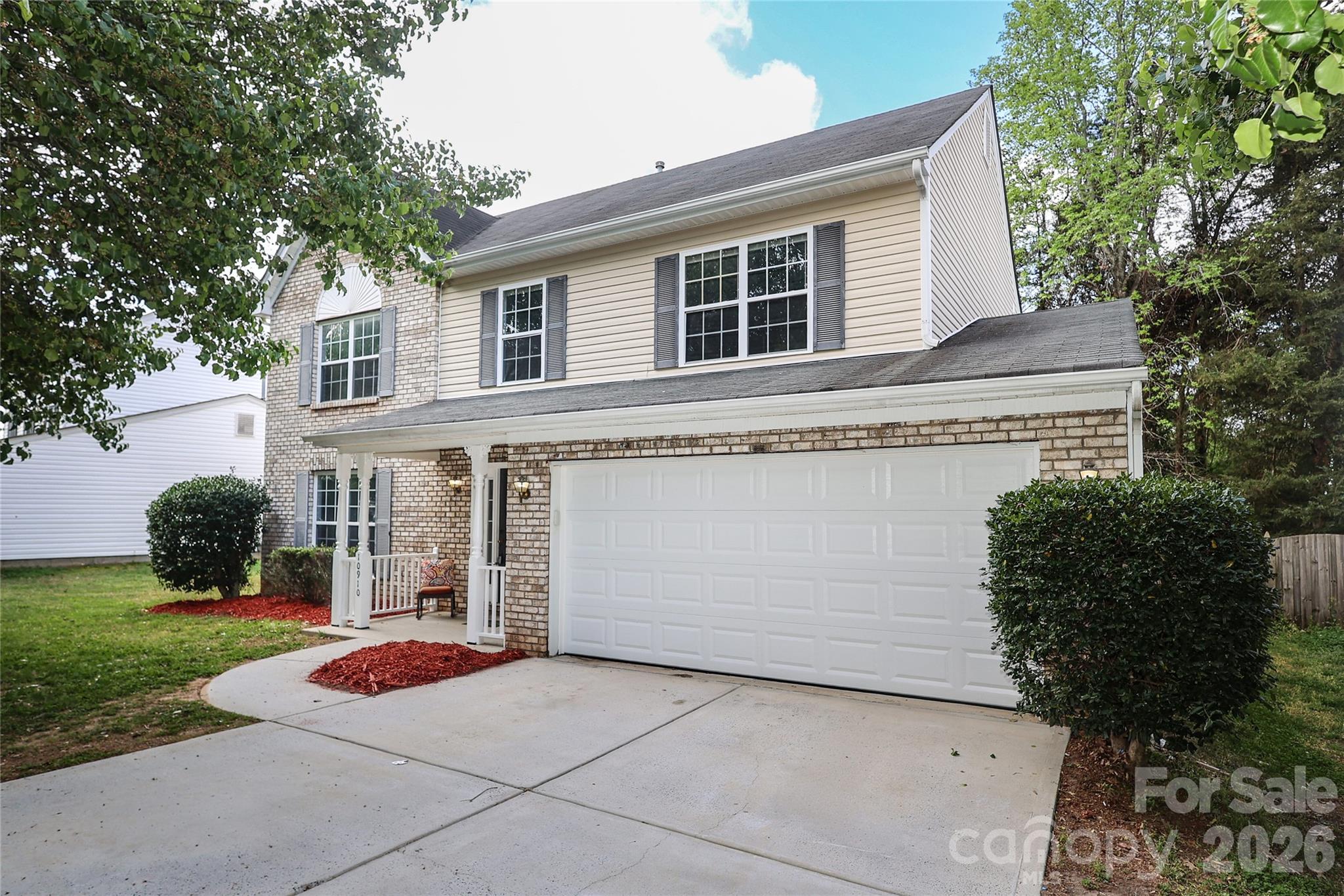 10910 Elm Bend Drive, Charlotte, NC - photo 2 of 41