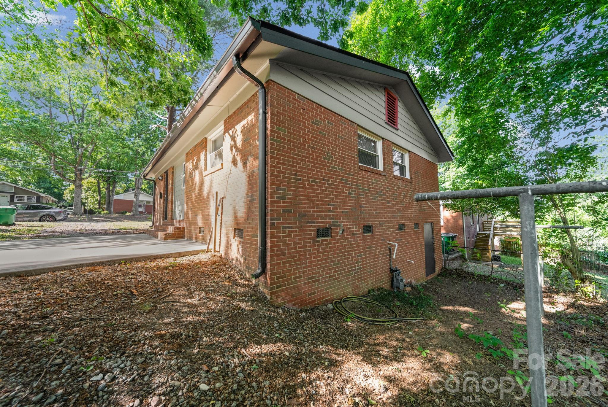 Photo 29 of 5045 Curtiswood Drive, Charlotte, NC