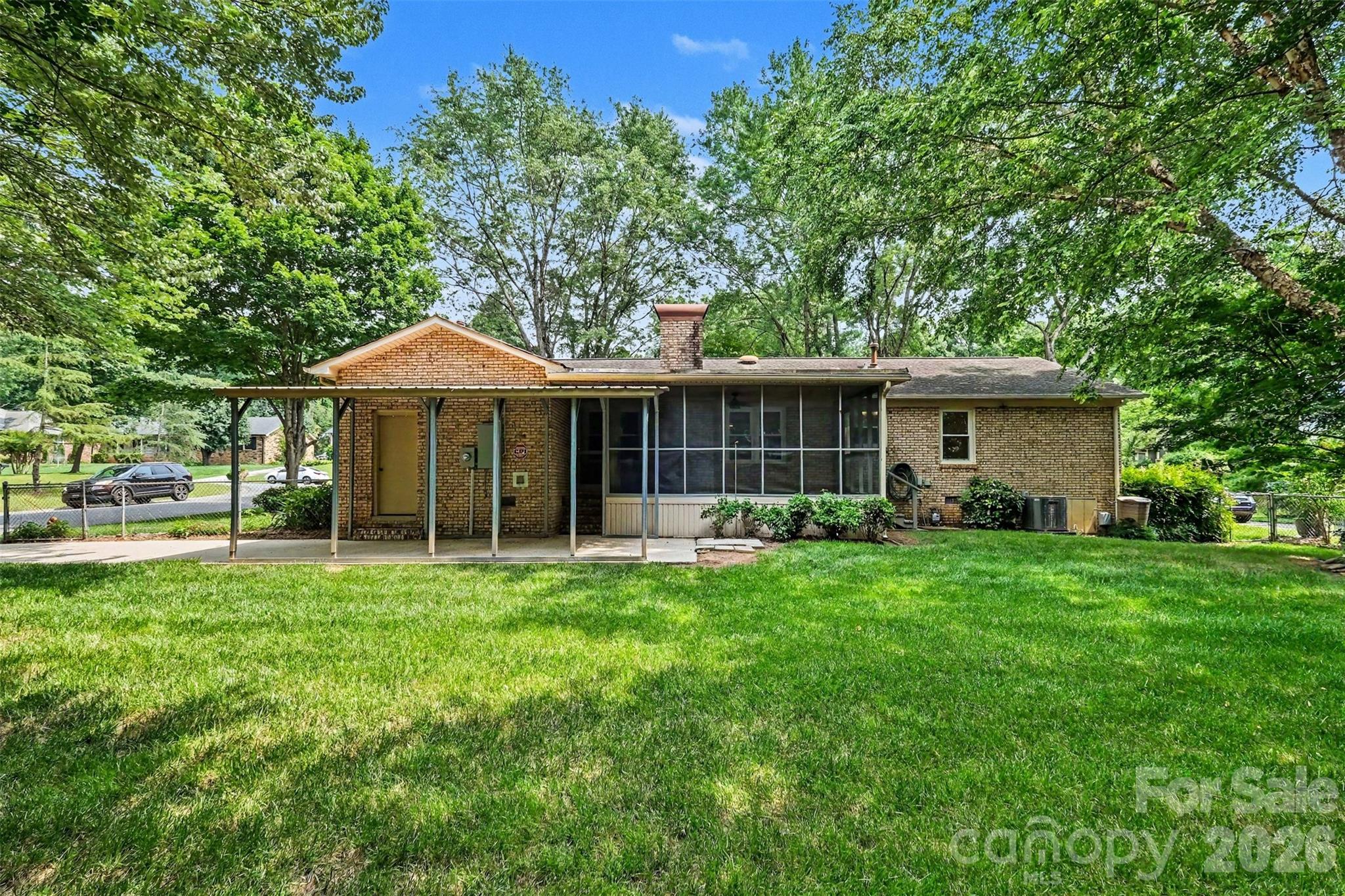 Photo 18 of 2143 Knickerbocker Drive, Charlotte, NC