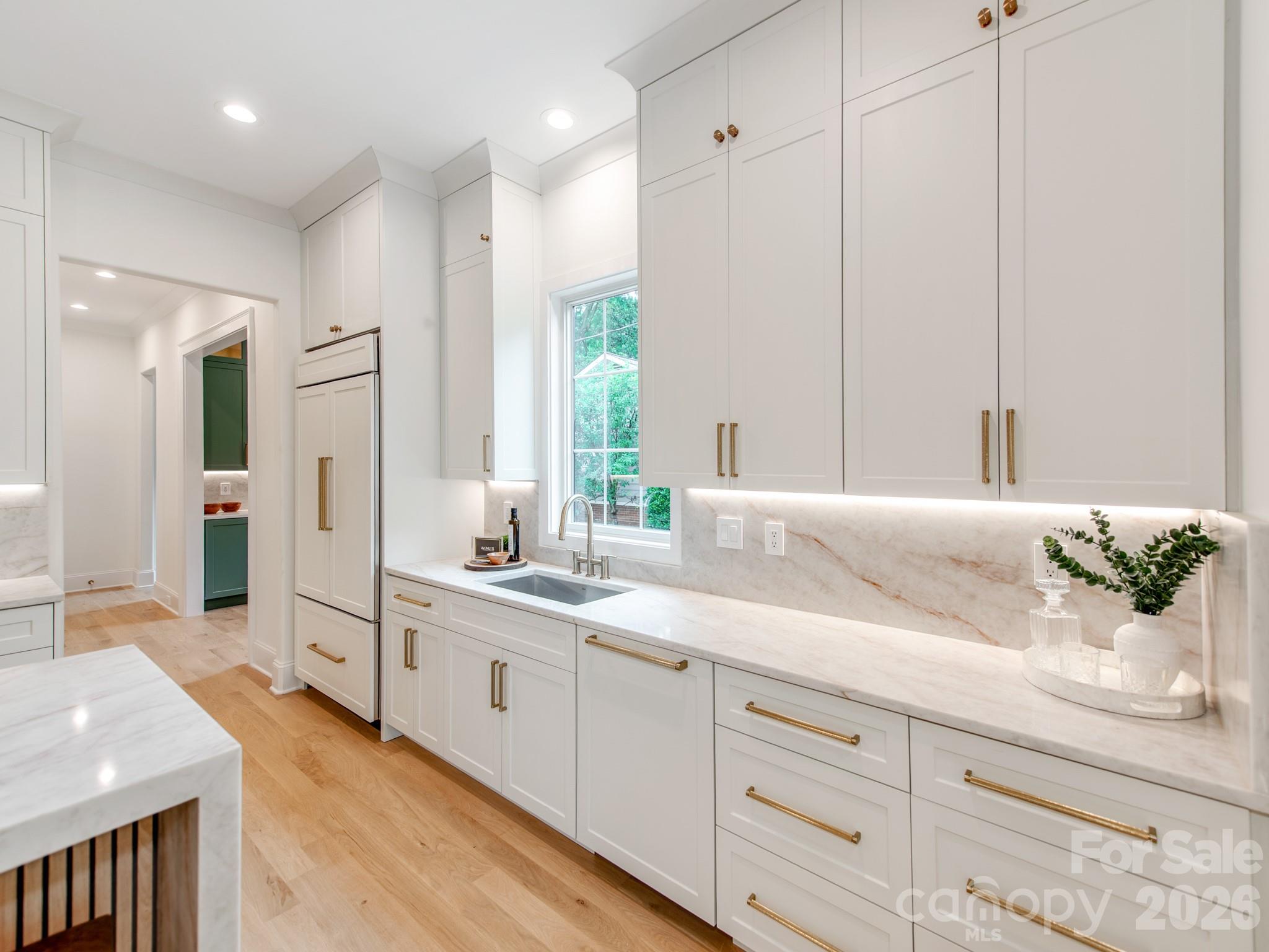 Photo 13 of 4627 Water Oak Road, Charlotte, NC