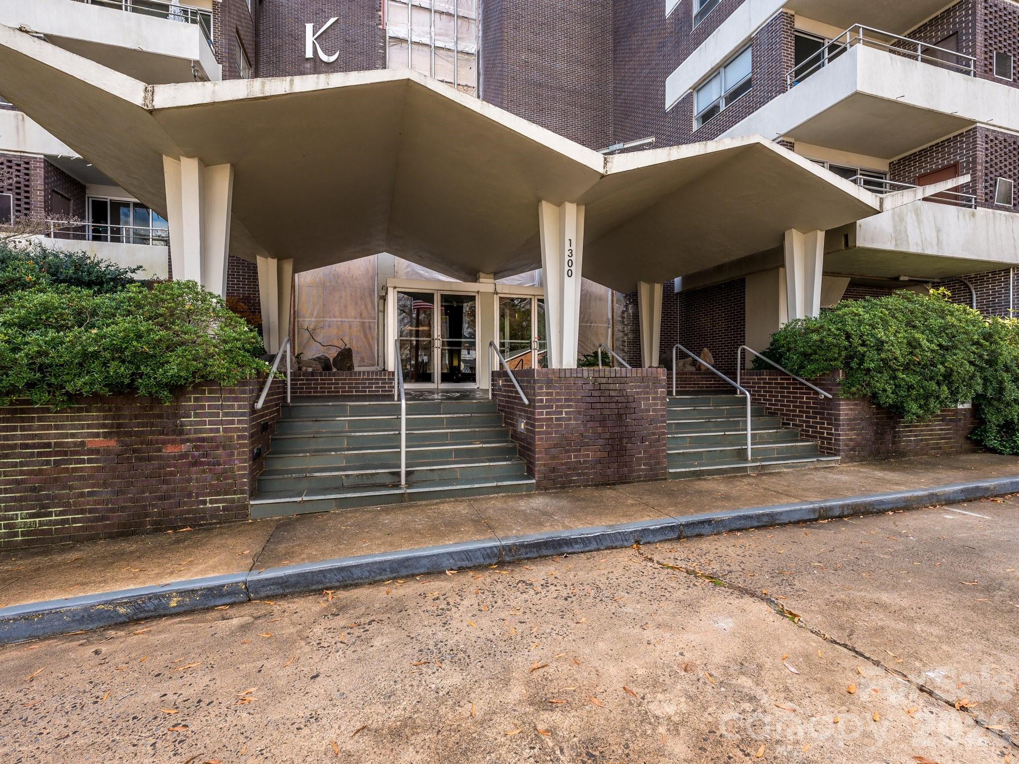 Photo 4 of 1300 Reece Road111, Charlotte, NC