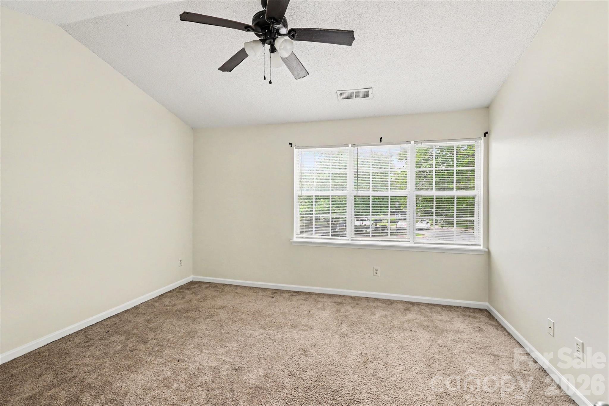Photo 7 of 5833 Cougar Lane, Charlotte, NC