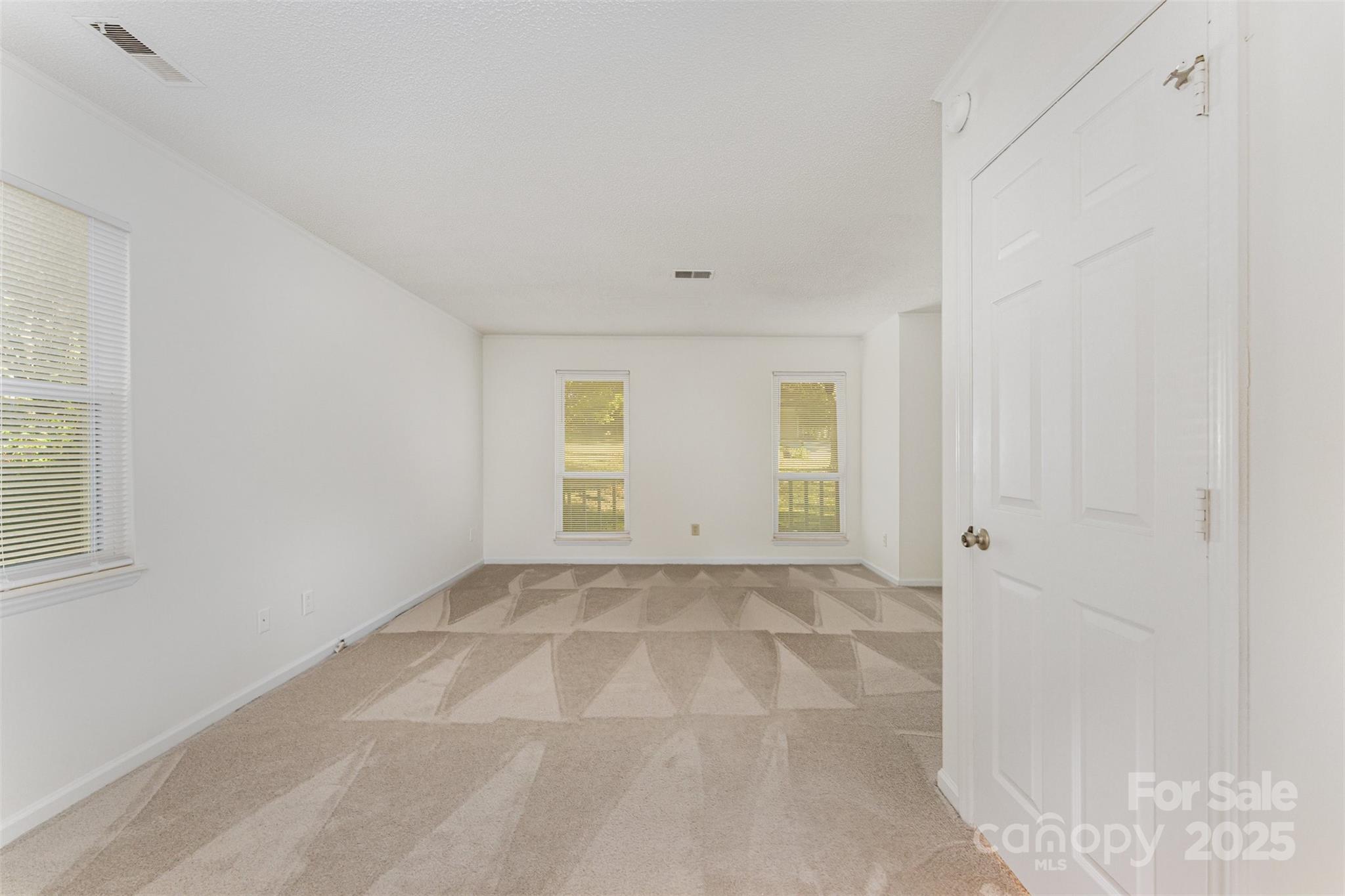 Photo 16 of 2319 Oak Leigh Drive, Charlotte, NC