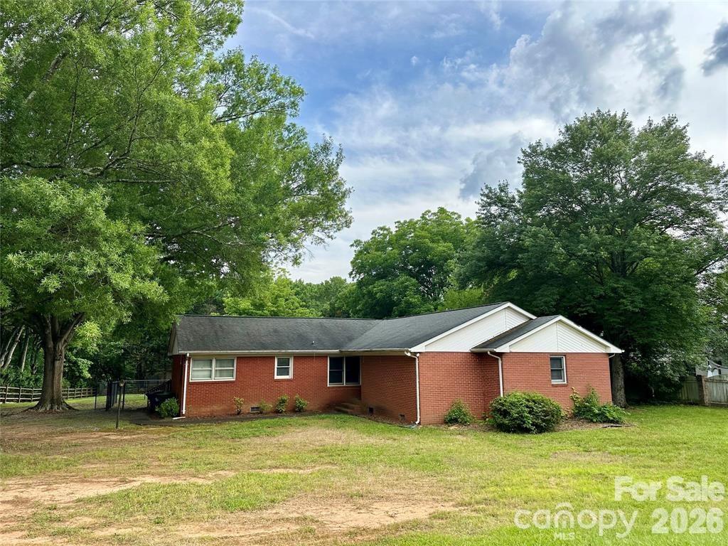 Photo 2 of 10100 Sam Furr Road, Huntersville, NC