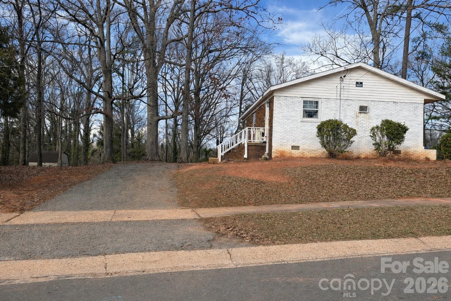 6836 Deanwood Place, Charlotte, NC - photo 2 of 7