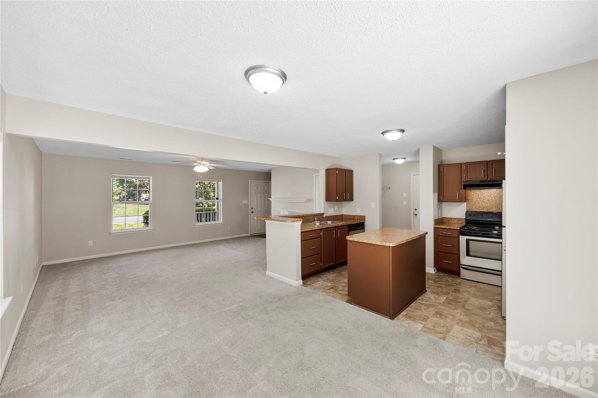 Photo 3 of 9713 Aviary Hill Way, Charlotte, NC