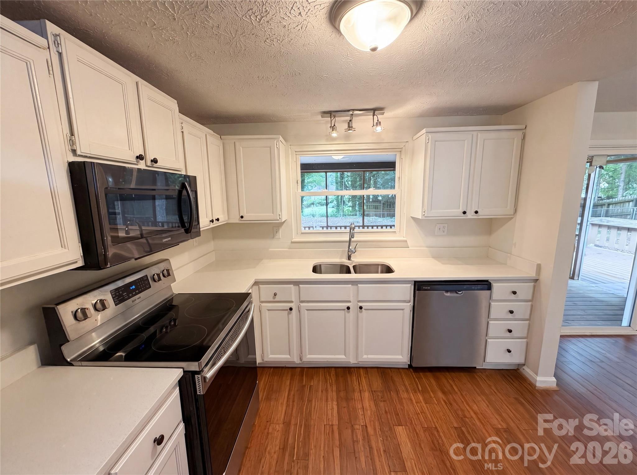Photo 9 of 7827 Mallen Drive, Charlotte, NC