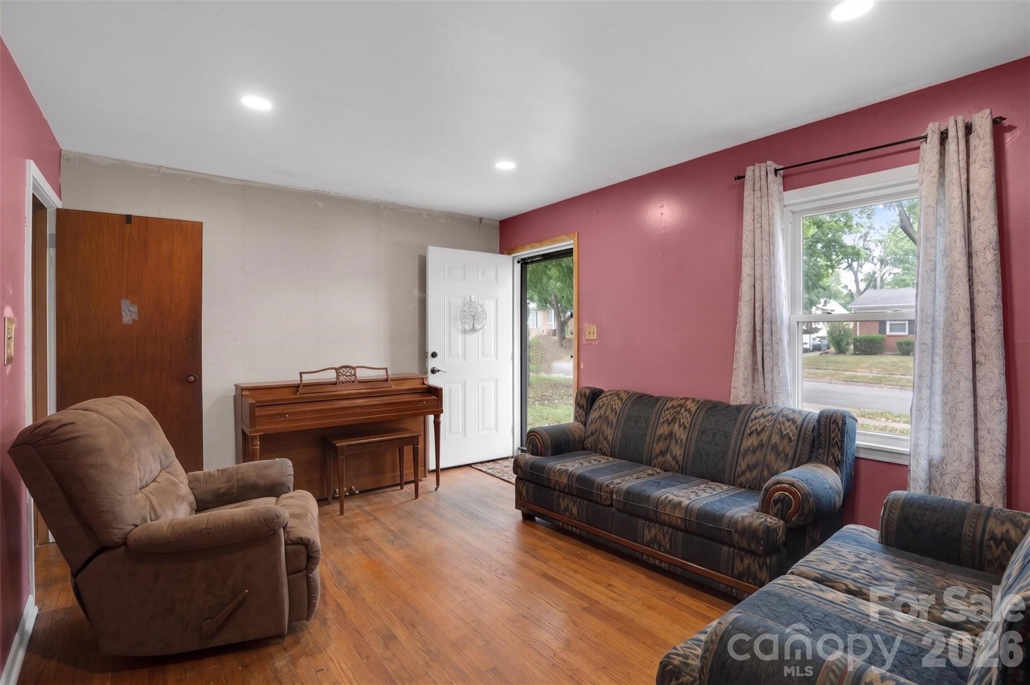 Photo 2 of 1616 Mcallister Drive, Charlotte, NC