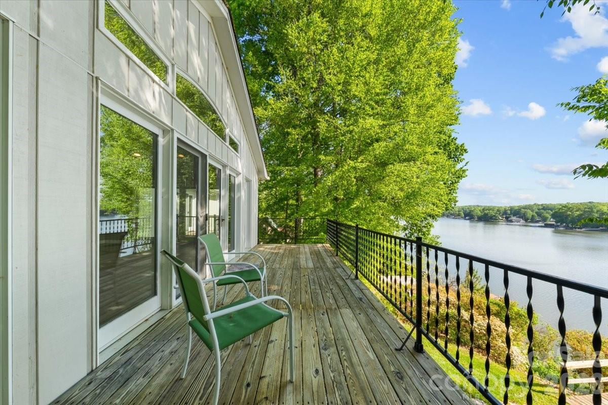 Photo 2 of 330 Hillview Drive, Lexington, NC