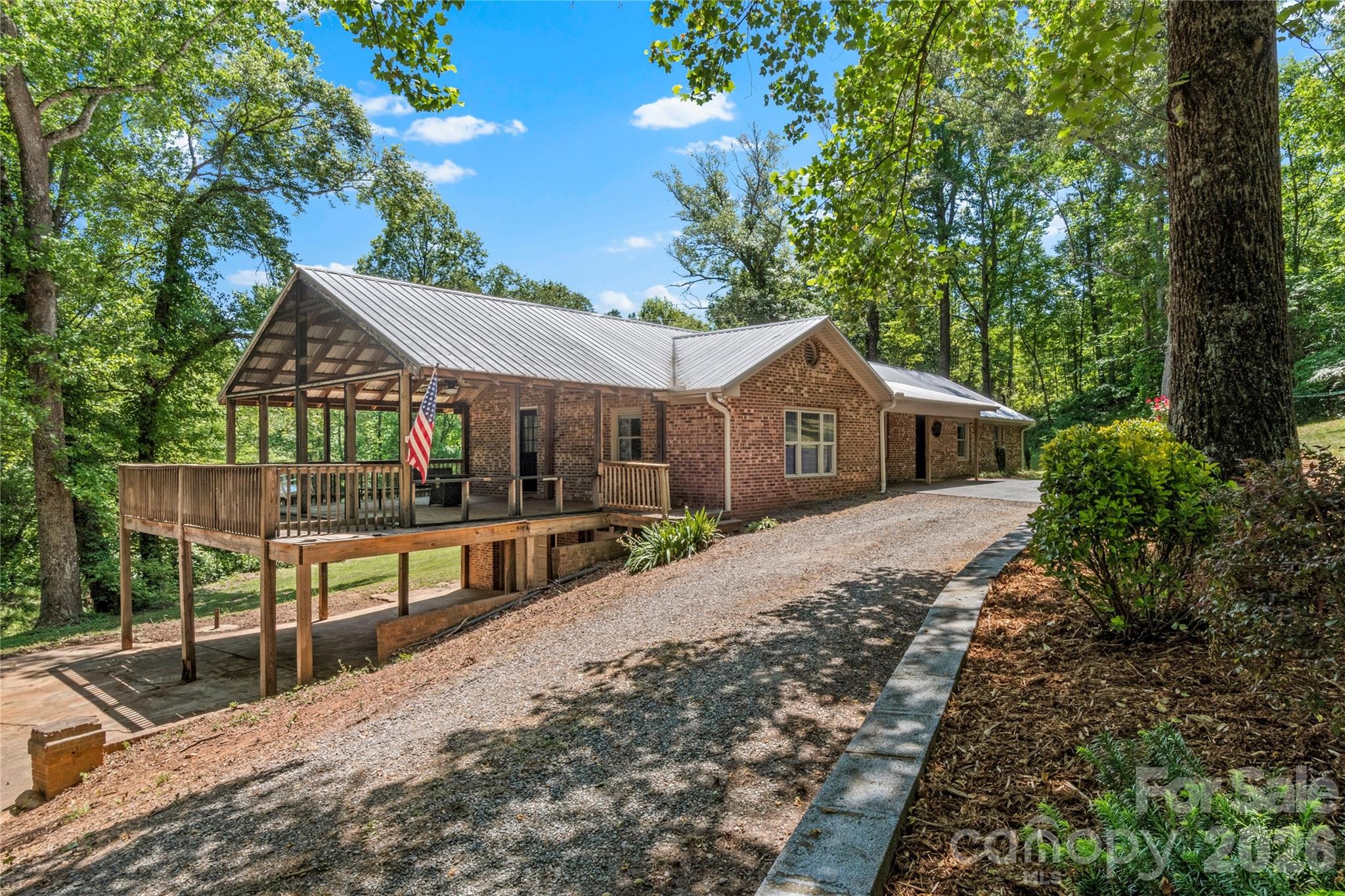 Photo 4 of 142 Pioneer Road, Harmony, NC