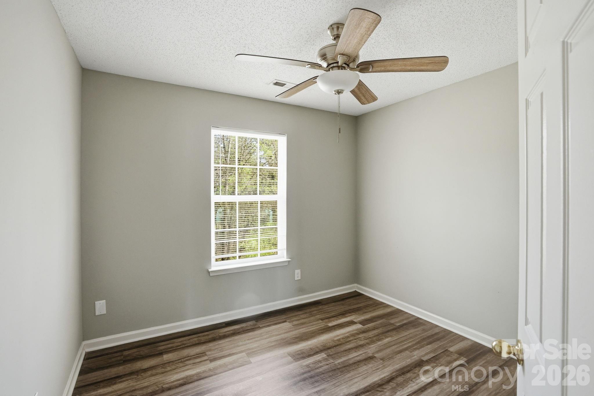 Photo 9 of 836 Almora Drive, Charlotte, NC