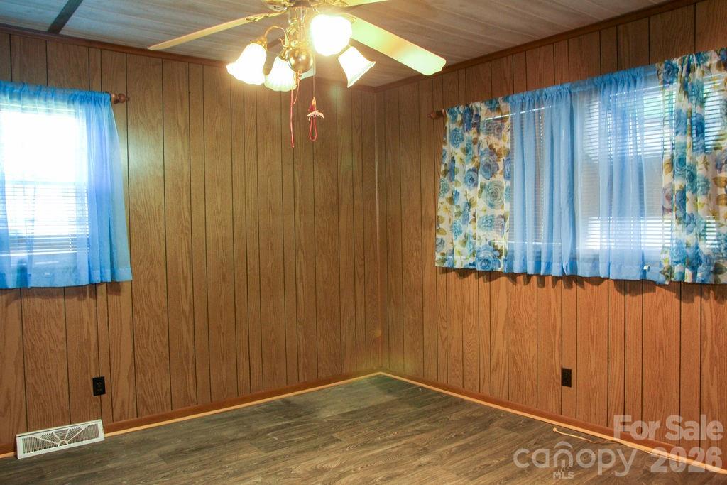 905 S 10th Street, Bessemer City, NC - photo 20 of 40