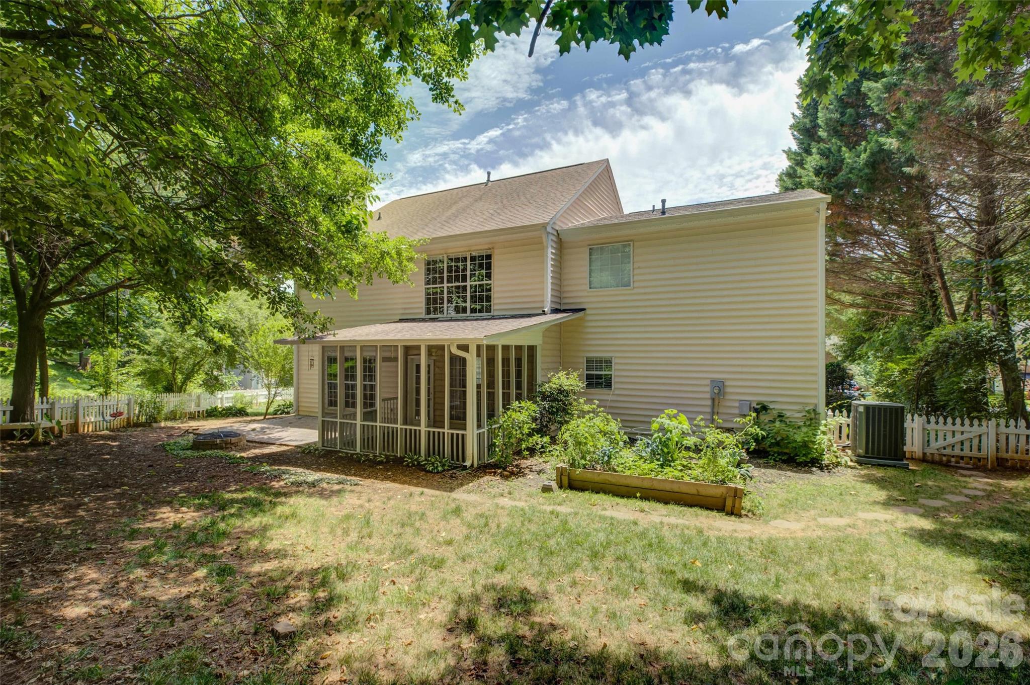 Photo 36 of 118 Creekside Drive, Fort Mill, SC
