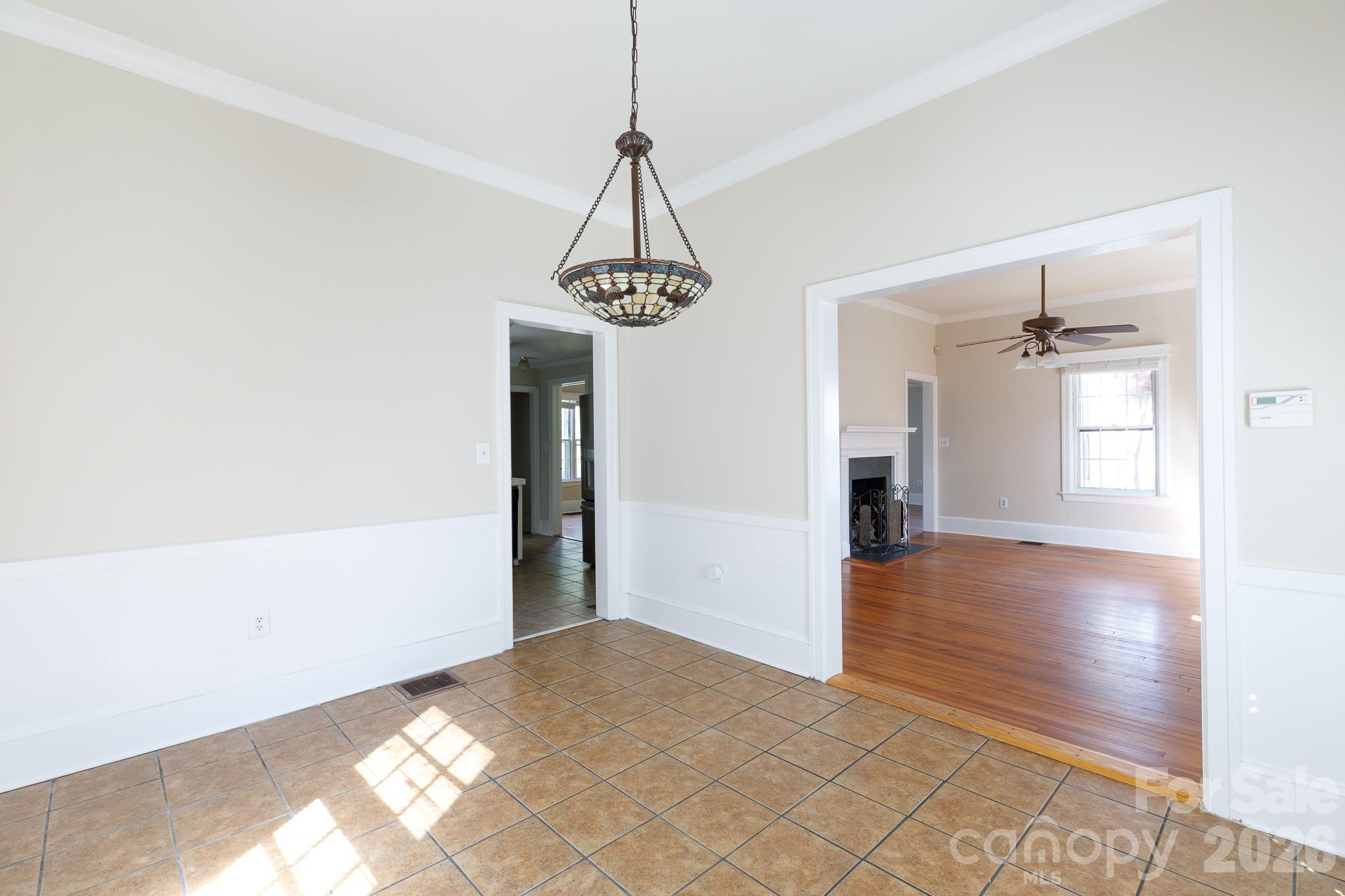 224 W 4th Avenue, Gastonia, NC - photo 19 of 33