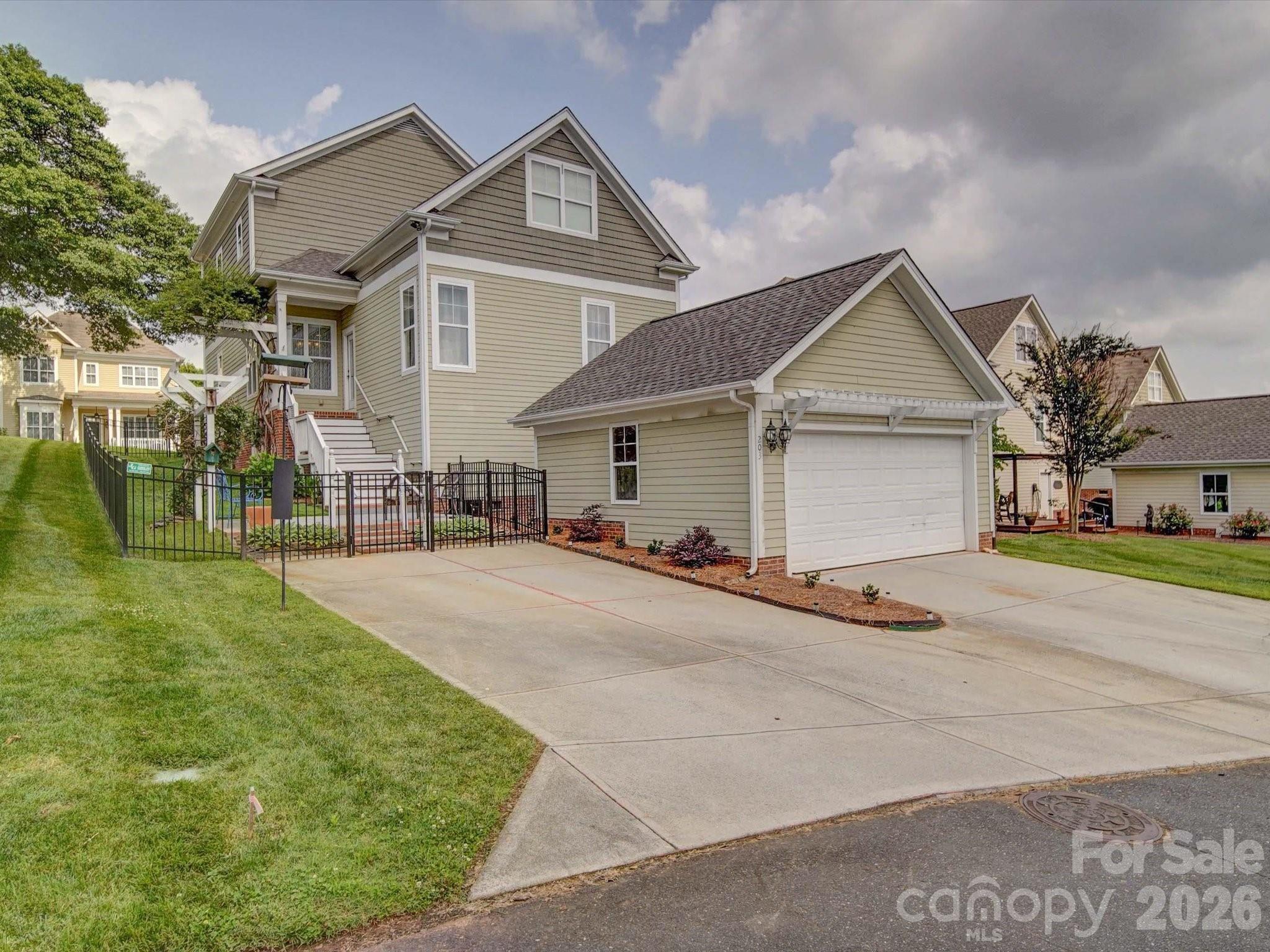 203 Wesleyan Drive, McAdenville, NC - photo 5 of 49