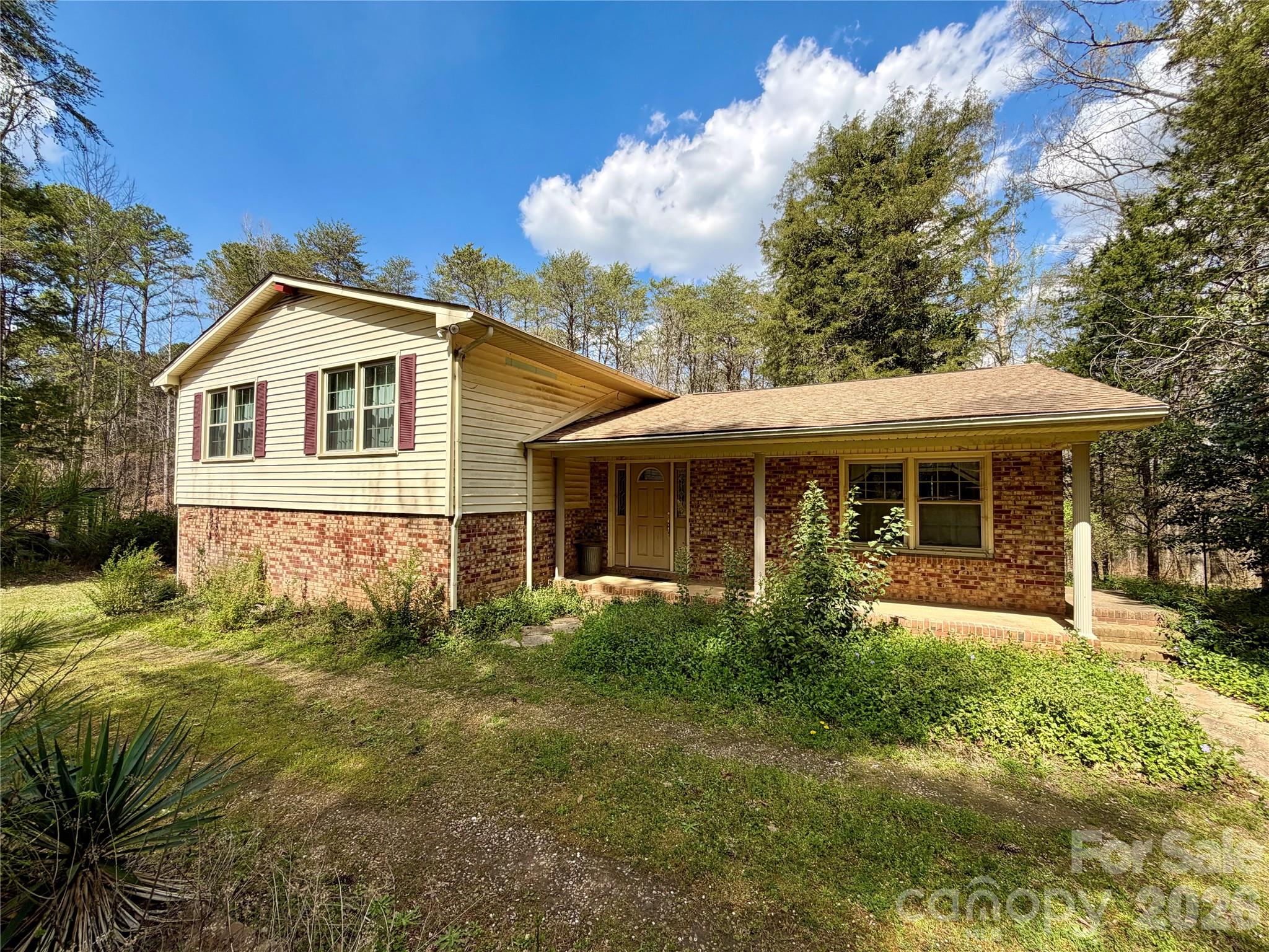 Photo 3 of 2925 Sparrow Springs Road, Gastonia, NC