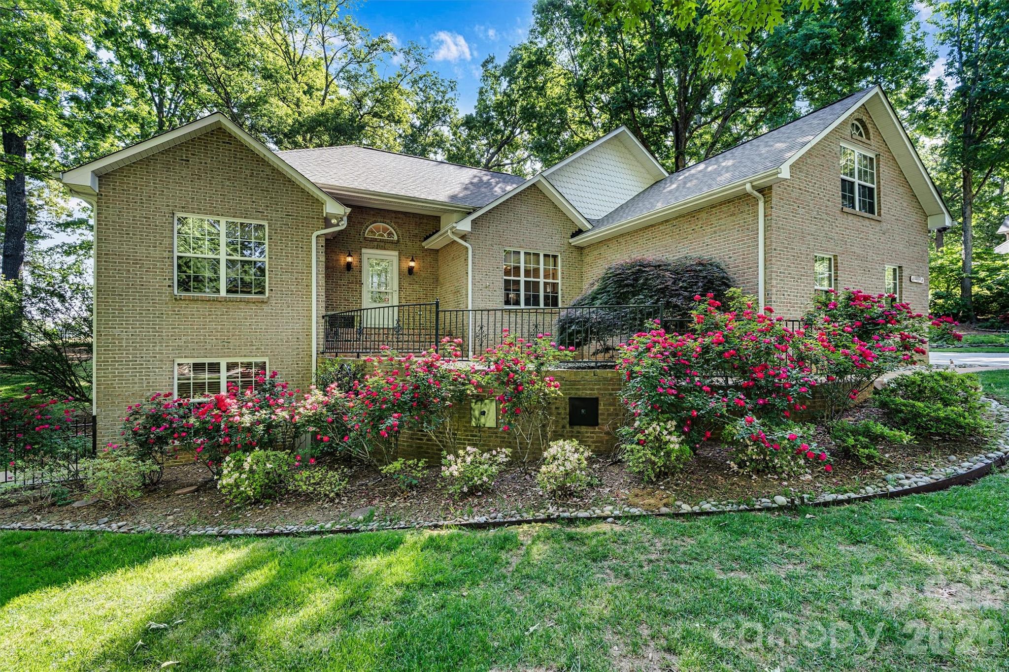 7538 Golf Course Drive S, Denver, NC