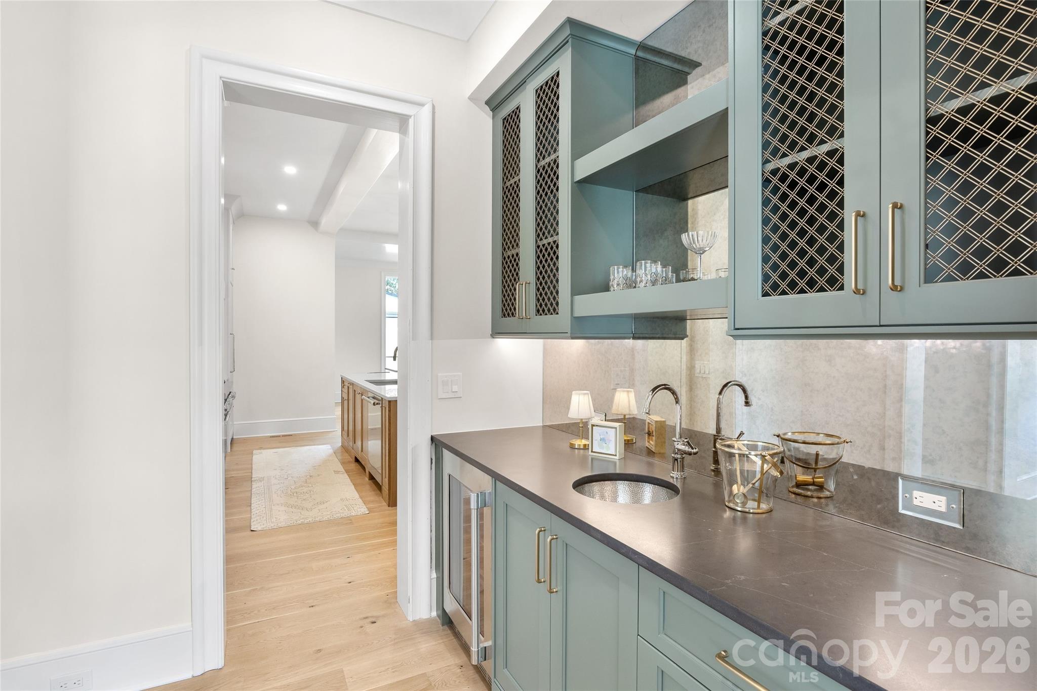 Photo 9 of 4811 Gaynor Road, Charlotte, NC