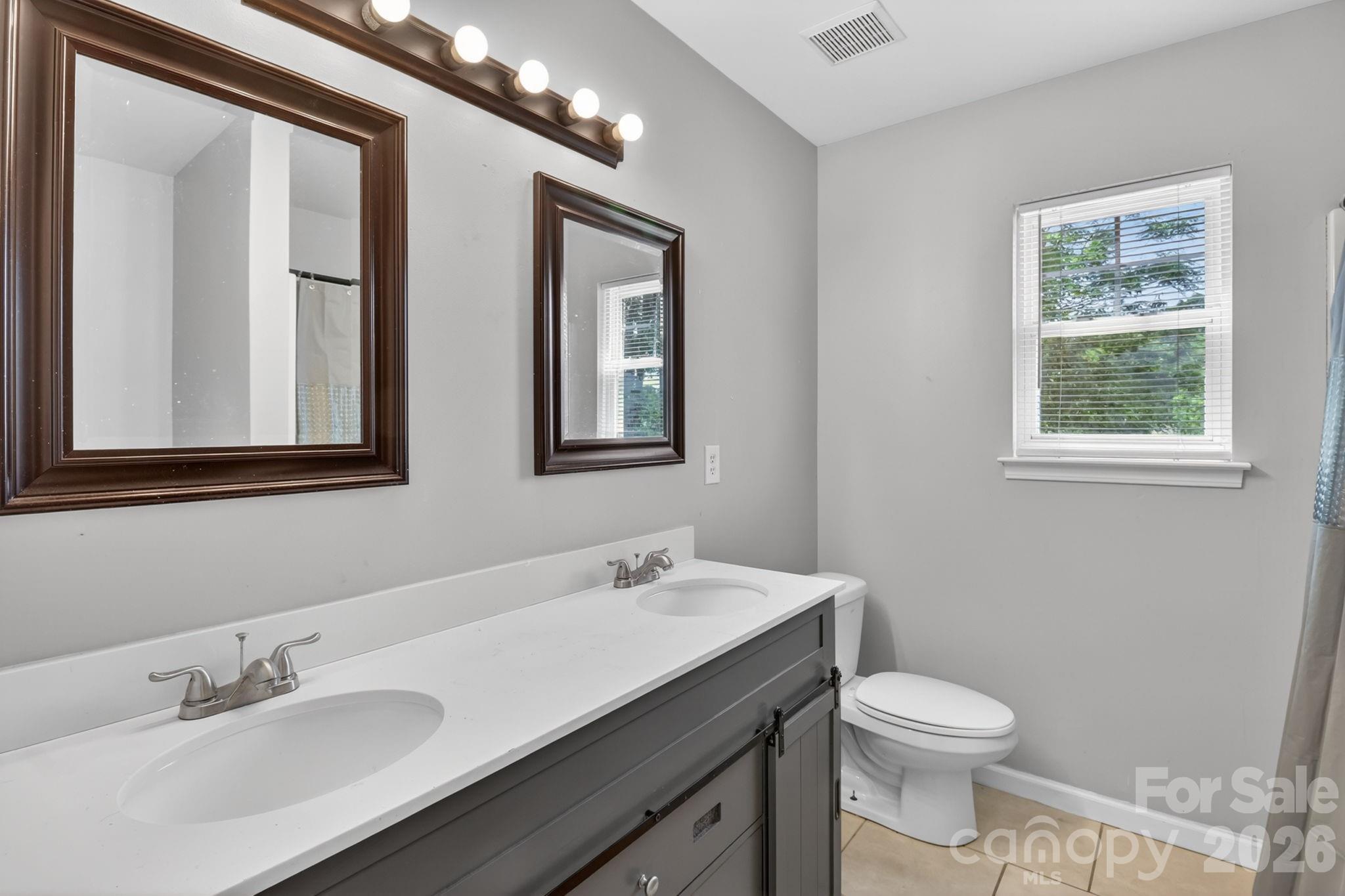 3335 Avalon Avenue, Charlotte, NC - photo 18 of 32