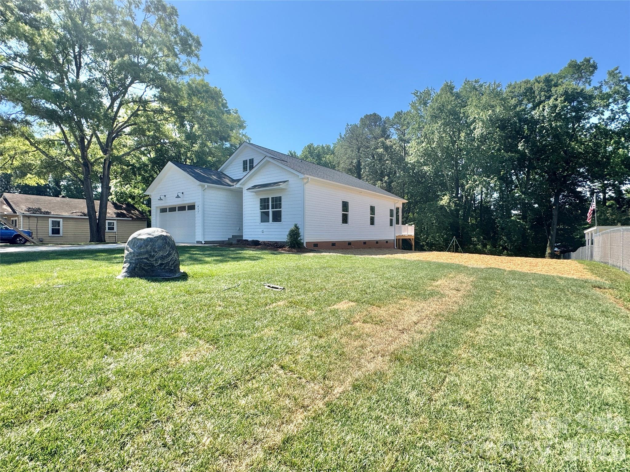 Photo 3 of 417 W Westview Street, Gastonia, NC