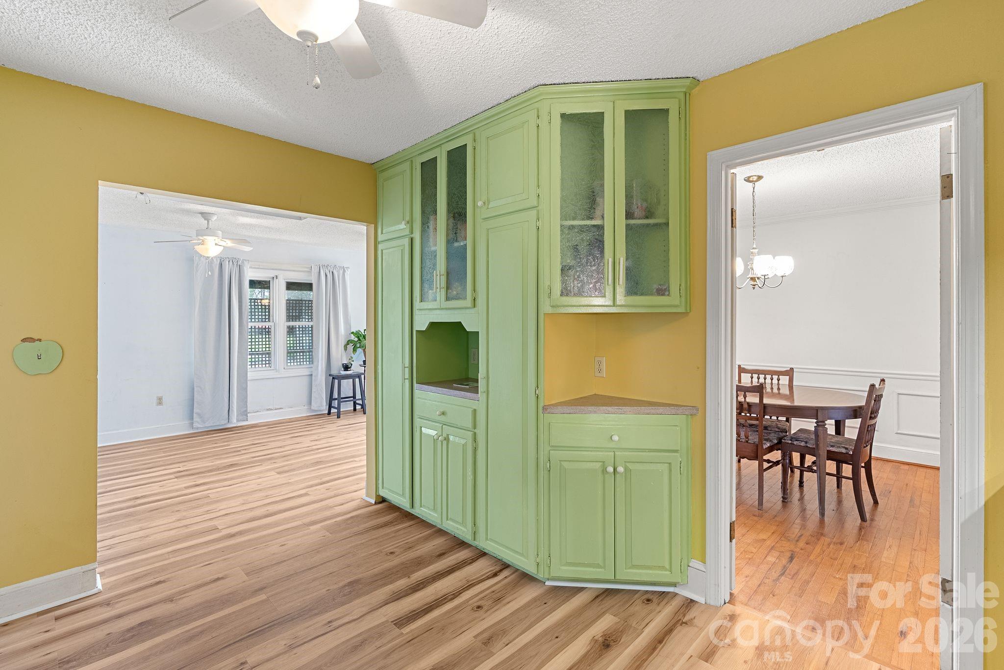 33 Fairfield Drive, Candler, NC - photo 6 of 43