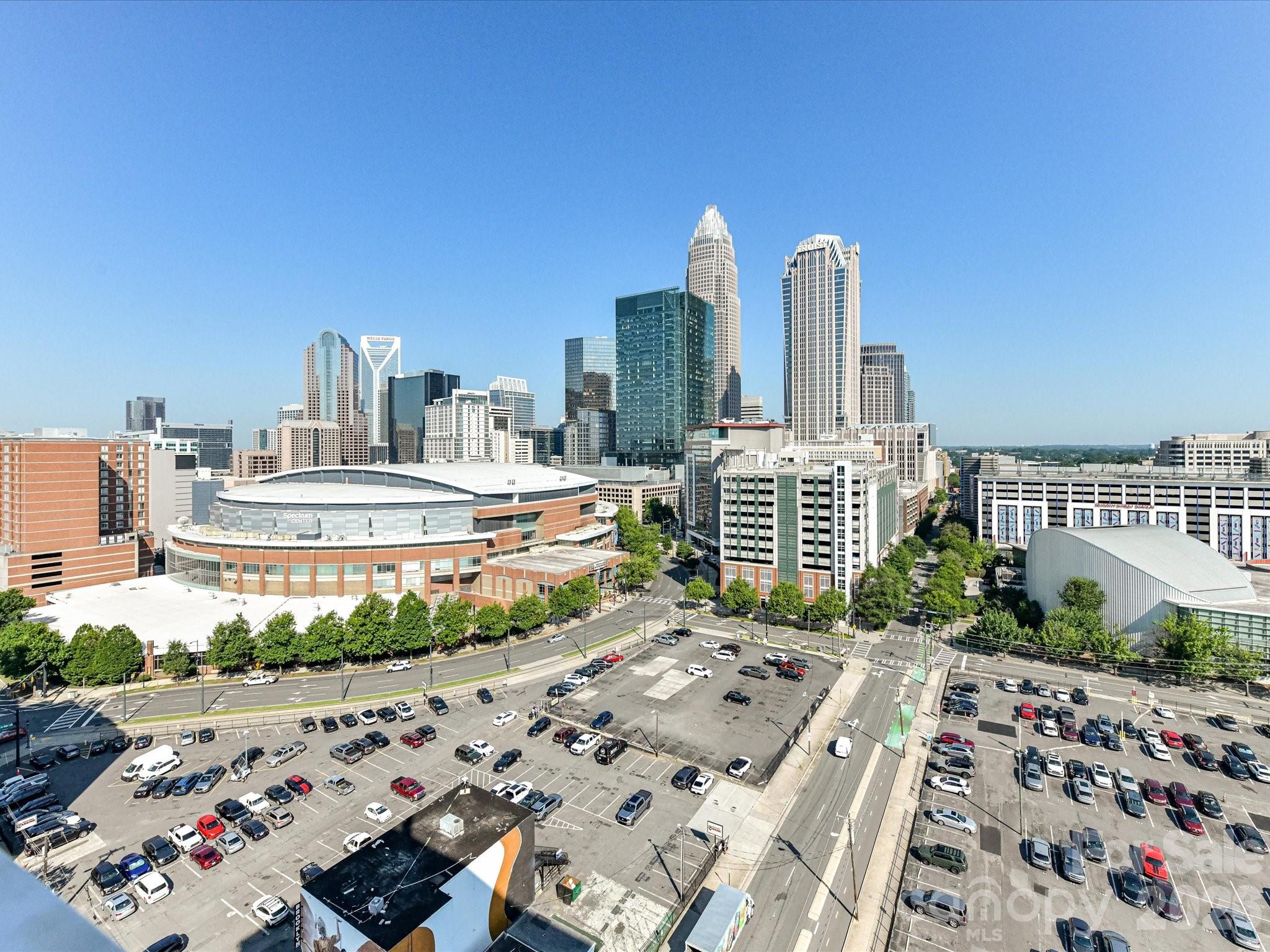 Photo 33 of 505 E 6th Street1601, Charlotte, NC