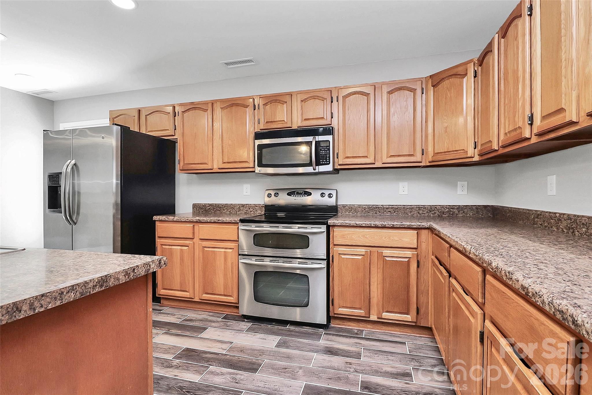 Photo 18 of 15705 Lakepoint Forest Drive, Charlotte, NC