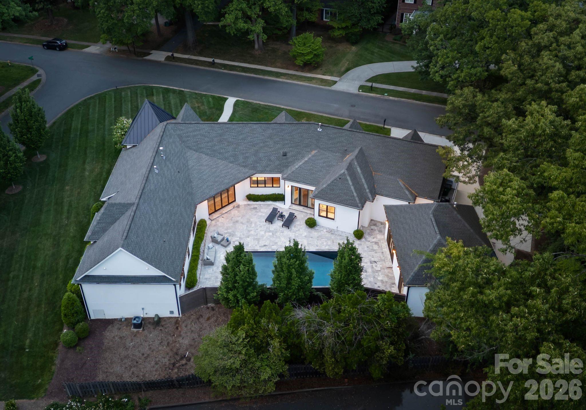 Photo 3 of 400 Glen Oaks Road, Charlotte, NC