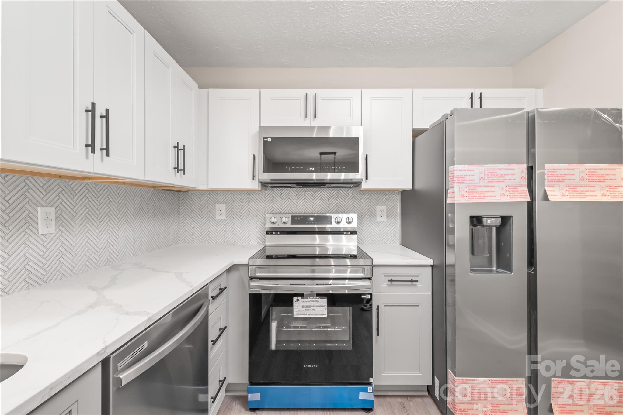 Photo 8 of 1221 Scaleybark RoadF, Charlotte, NC