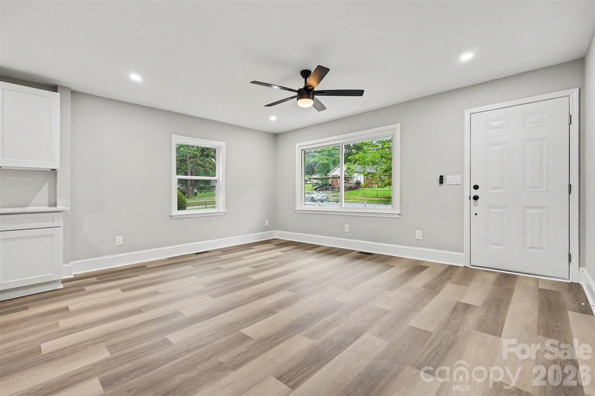 3716 Fieldcrest Road, Charlotte, NC - photo 6 of 20