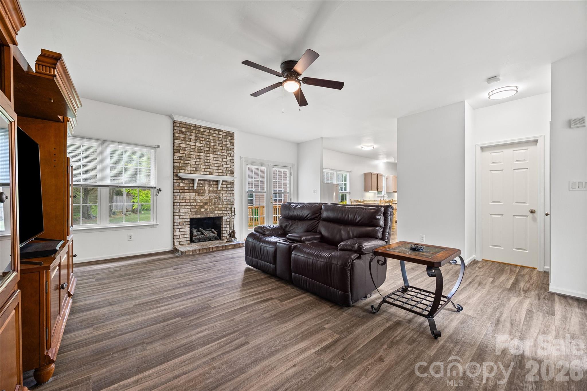 Photo 5 of 13020 Shannon Park Lane, Charlotte, NC