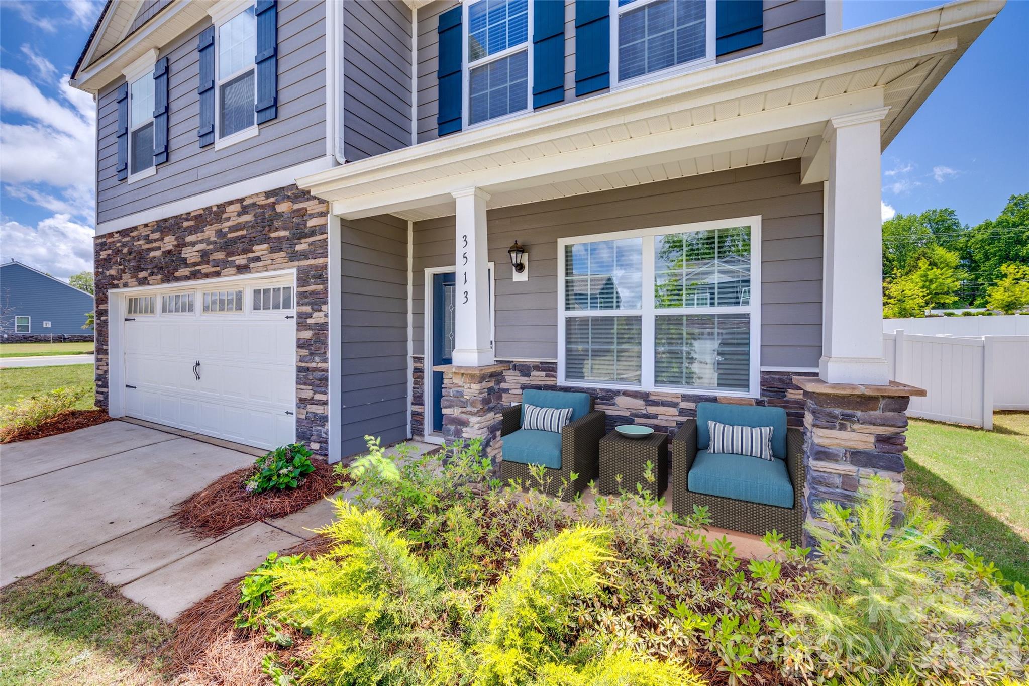 Photo 3 of 3513 Sycamore Crossing Court, Mount Holly, NC