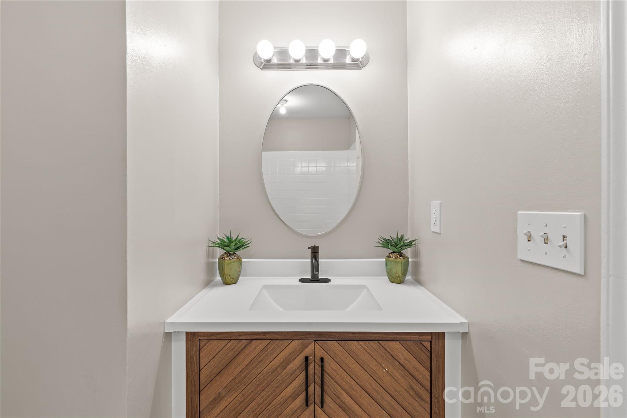 Photo 37 of 1401 Cedarwood Lane, Charlotte, NC