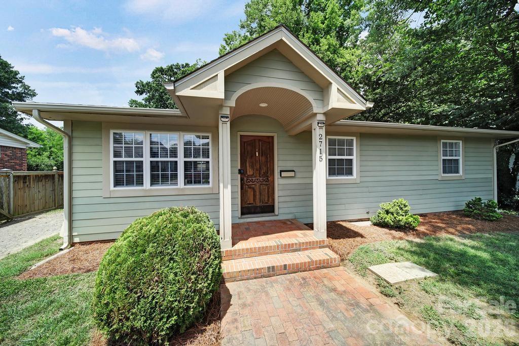 Home for sale at 2715 Springway Drive, Charlotte, NC — photo 1 of 28
