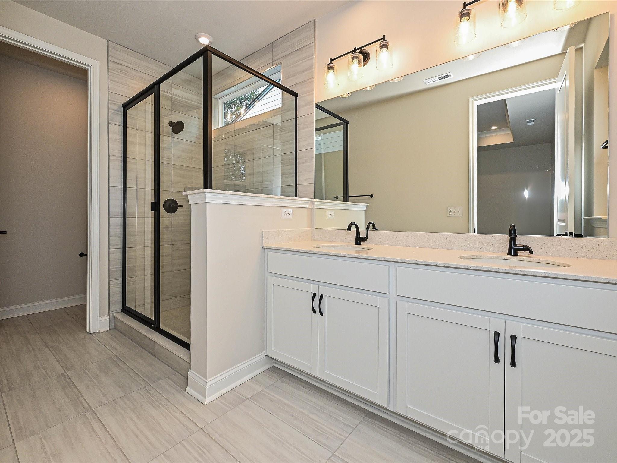 Photo 12 of 8034 Cedarsmith Court, Charlotte, NC