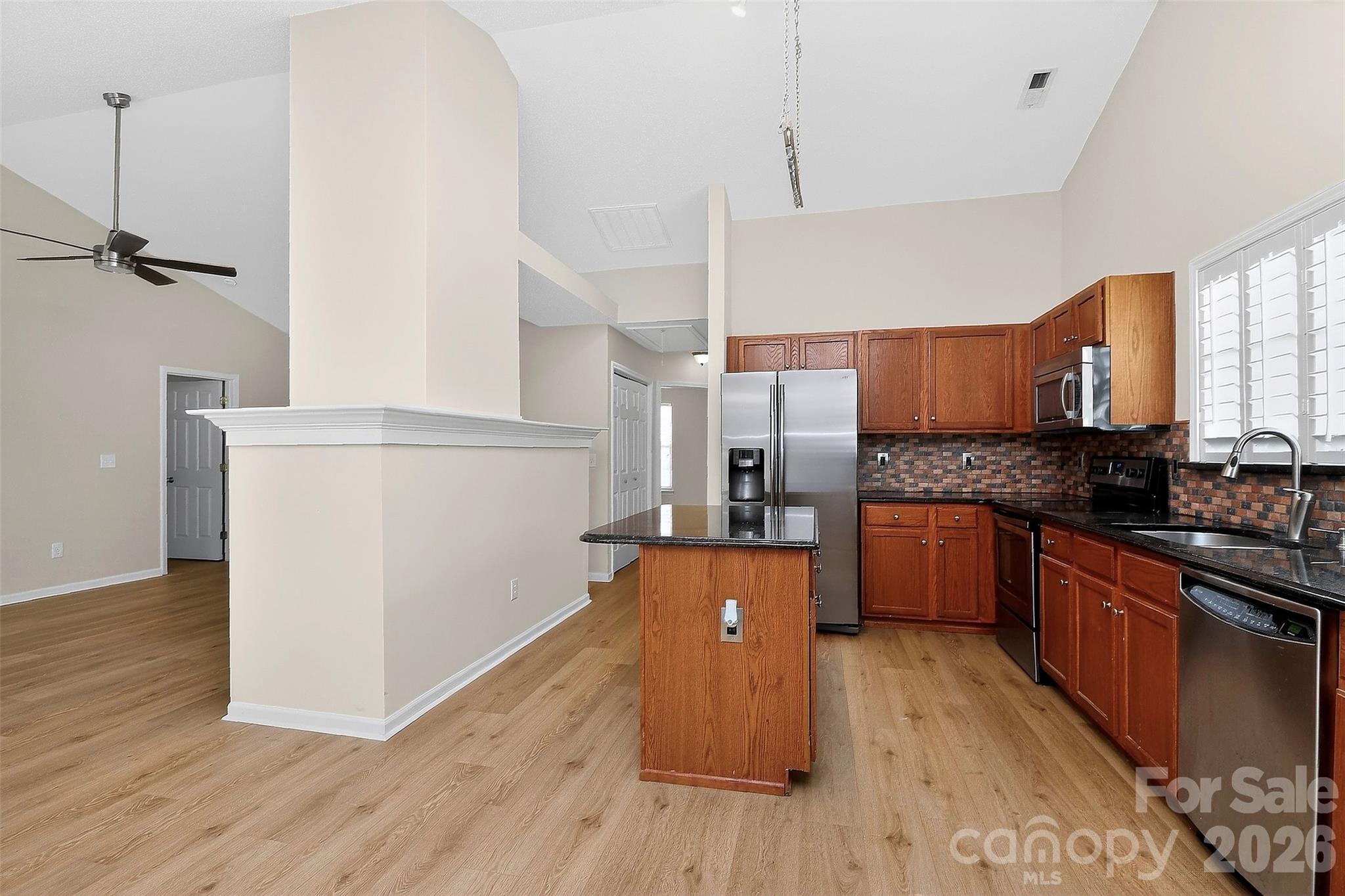 Photo 16 of 7022 Duchamp Drive, Charlotte, NC