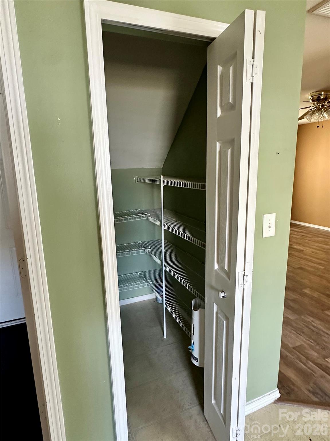 Photo 12 of 4722 Mortonhall Road, Charlotte, NC