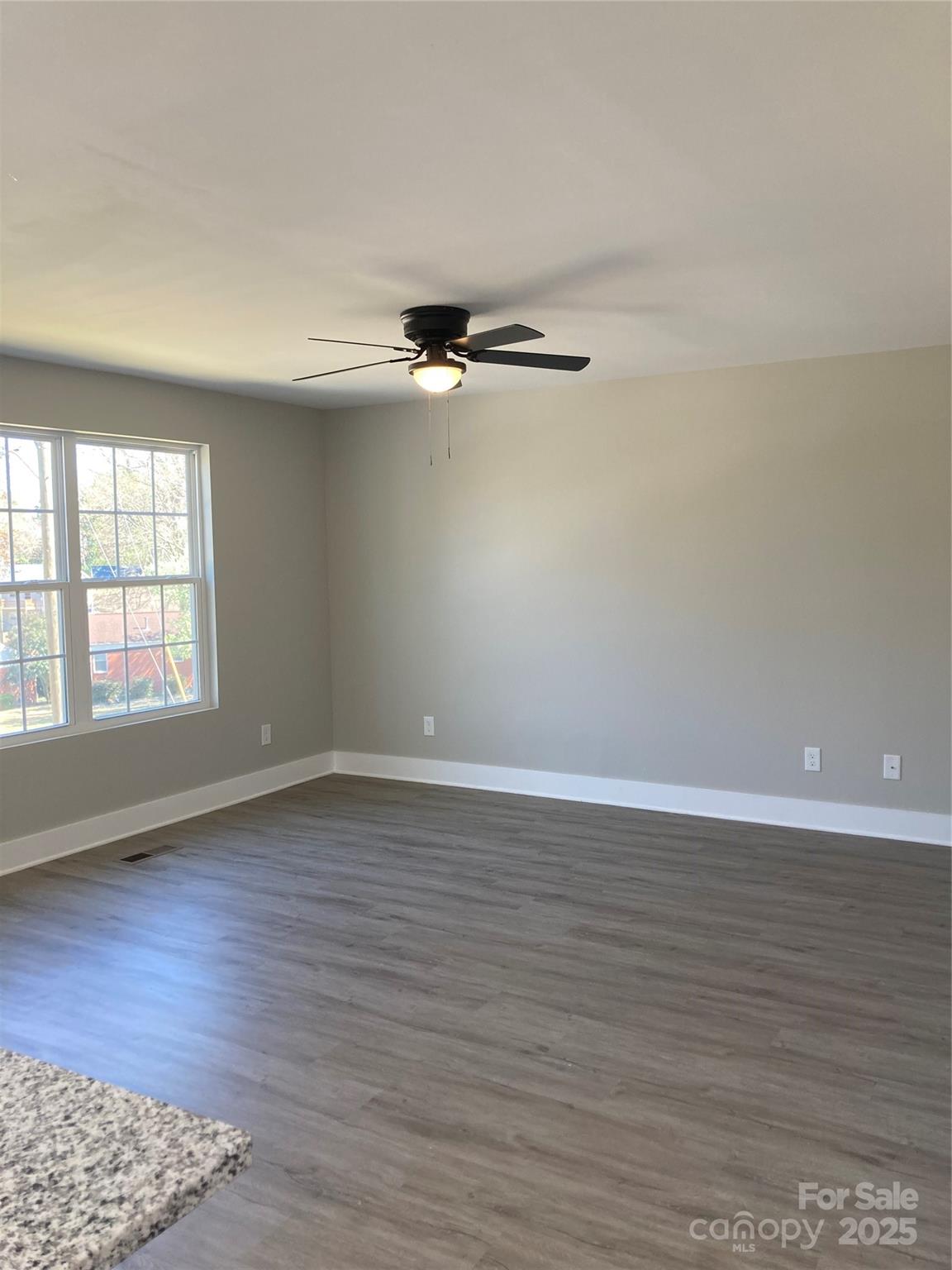 Photo 4 of 1537 POSTON Circle, Gastonia, NC