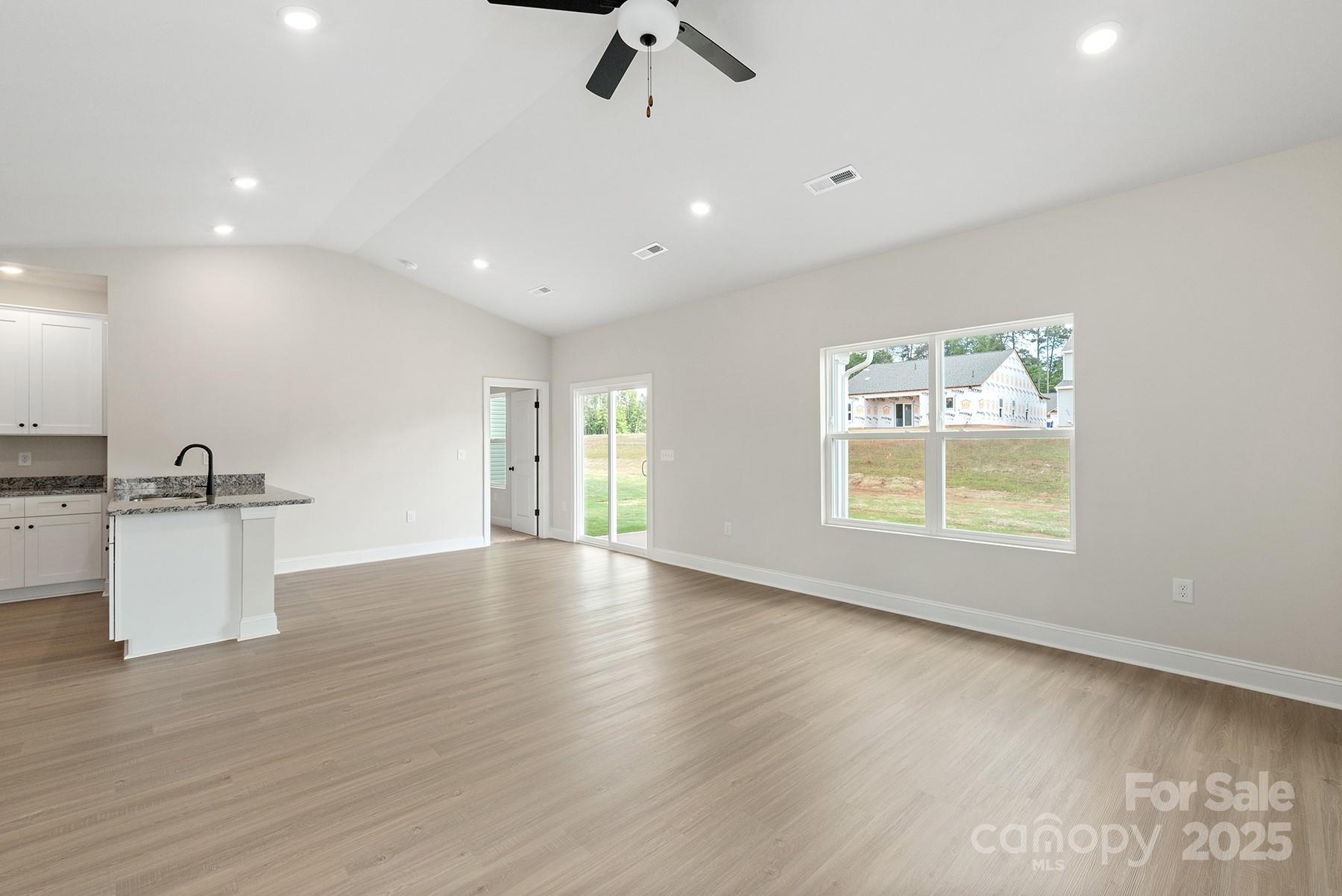 Photo 5 of 4112 Bolo Drive, Charlotte, NC