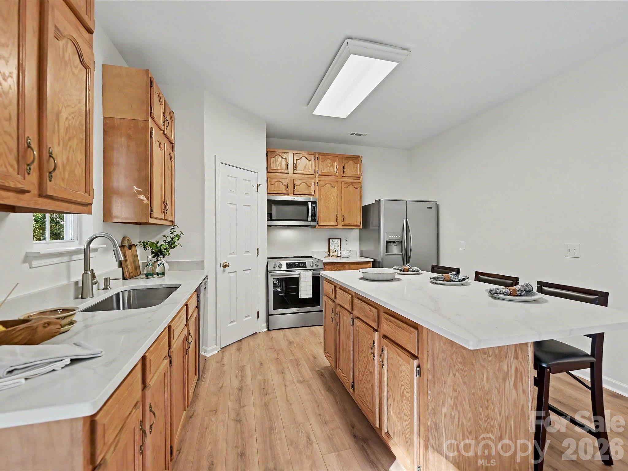 Photo 15 of 9132 Royal Highlands Court, Charlotte, NC