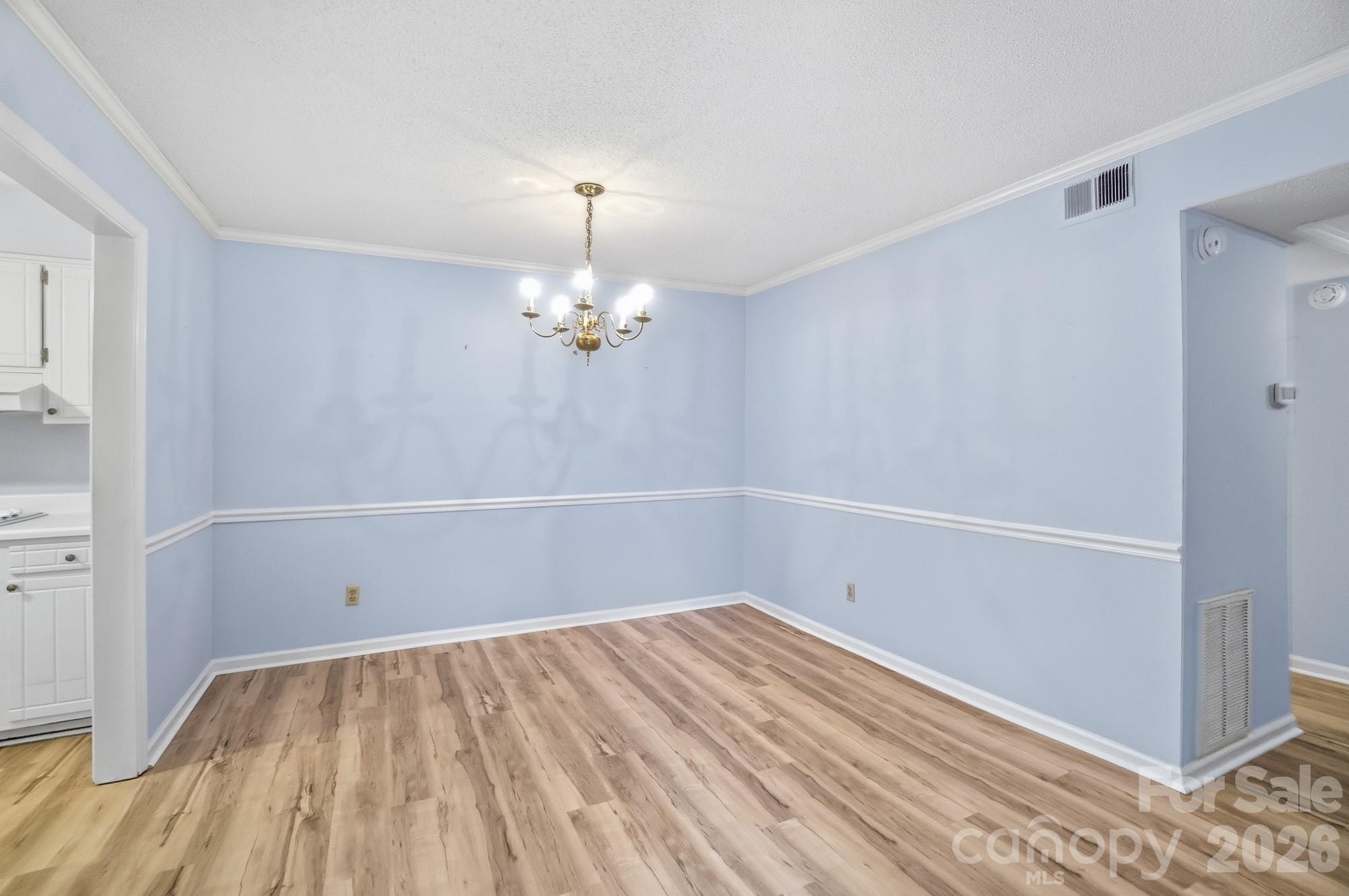 Photo 13 of 4754 Hedgemore DriveN, Charlotte, NC