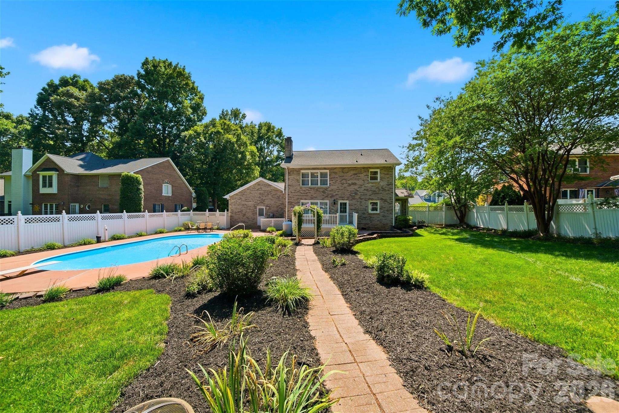 Photo 32 of 1948 Twin Ponds Drive, Hickory, NC