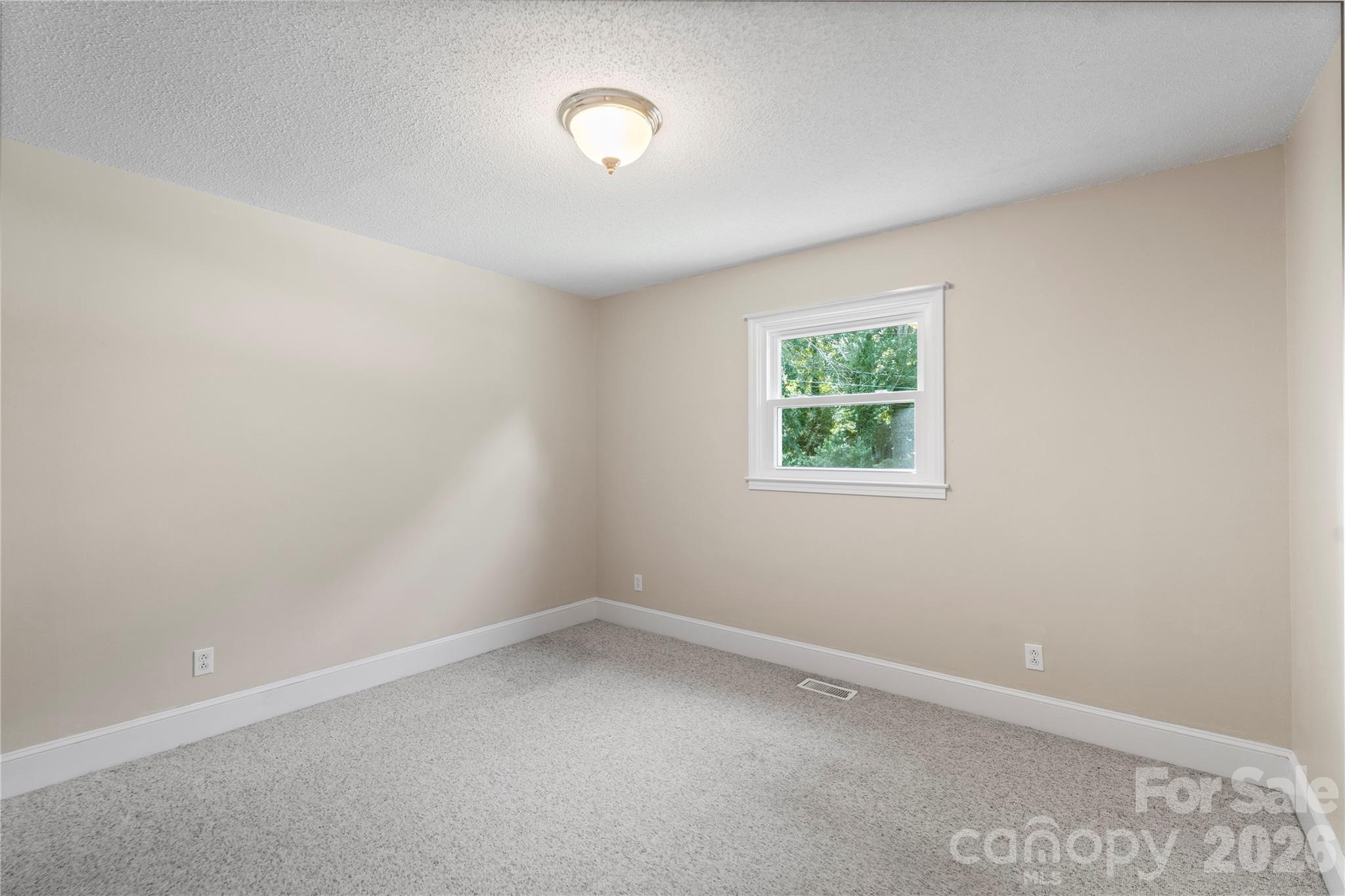 Home for sale at 221 Kingsway Circle, Charlotte, NC — photo 29 of 48