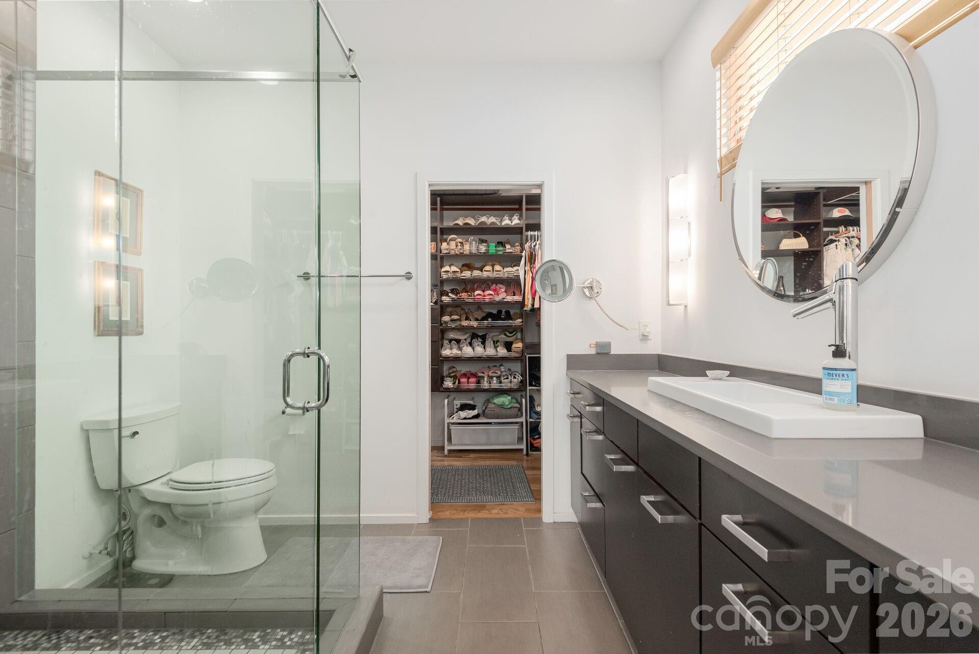 Photo 15 of 933 Westbrook DriveB, Charlotte, NC