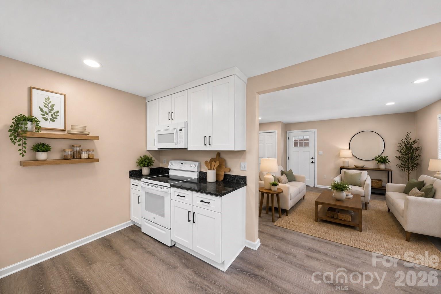 Photo 5 of 5045 Curtiswood Drive, Charlotte, NC