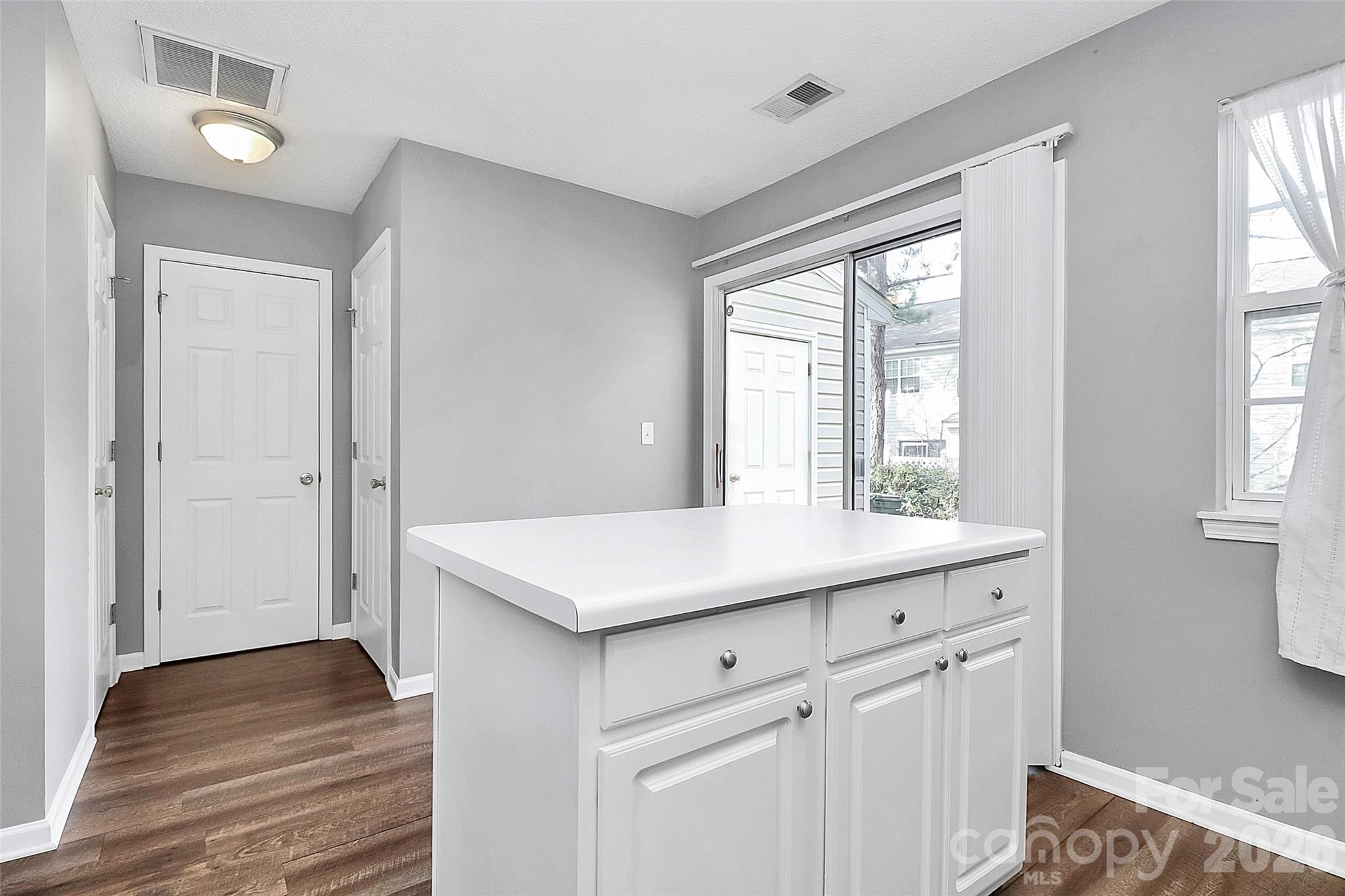 Photo 17 of 10739 Holly Ridge Boulevard, Charlotte, NC